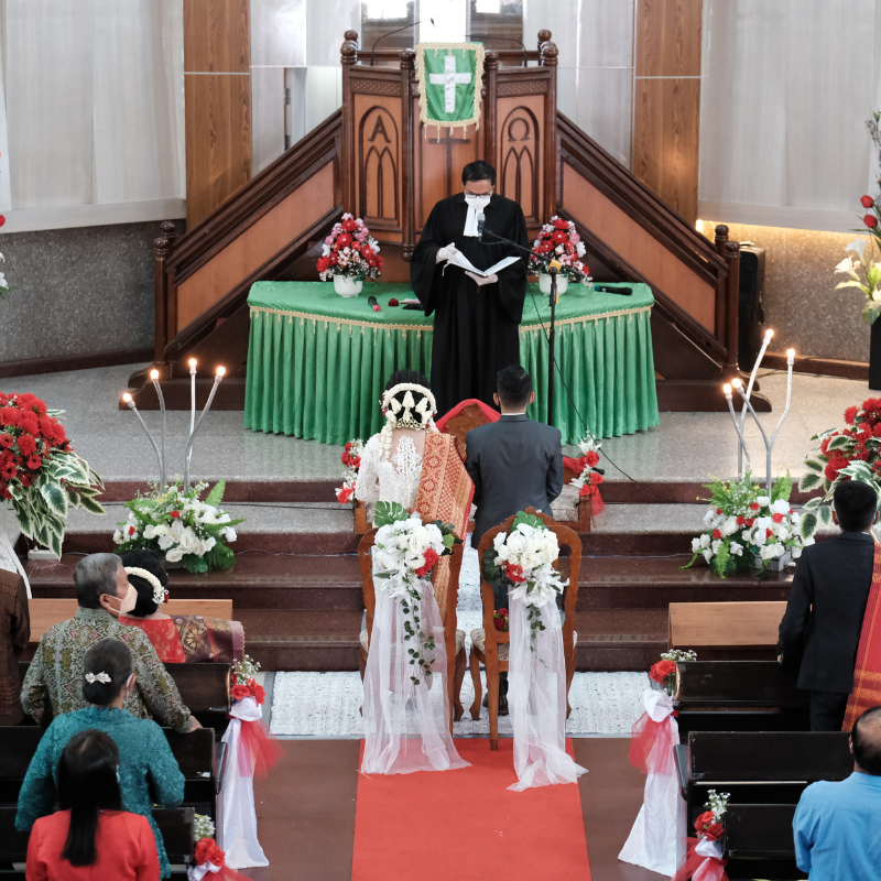 Can Priests Marry or Not? Facts Everyone Should Know – eClergys