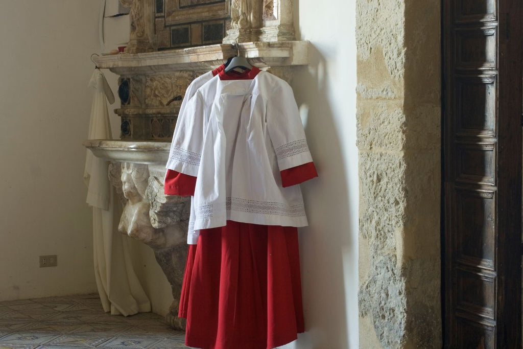 Why Do Altar Servers Wear Vestments? | eClergys™